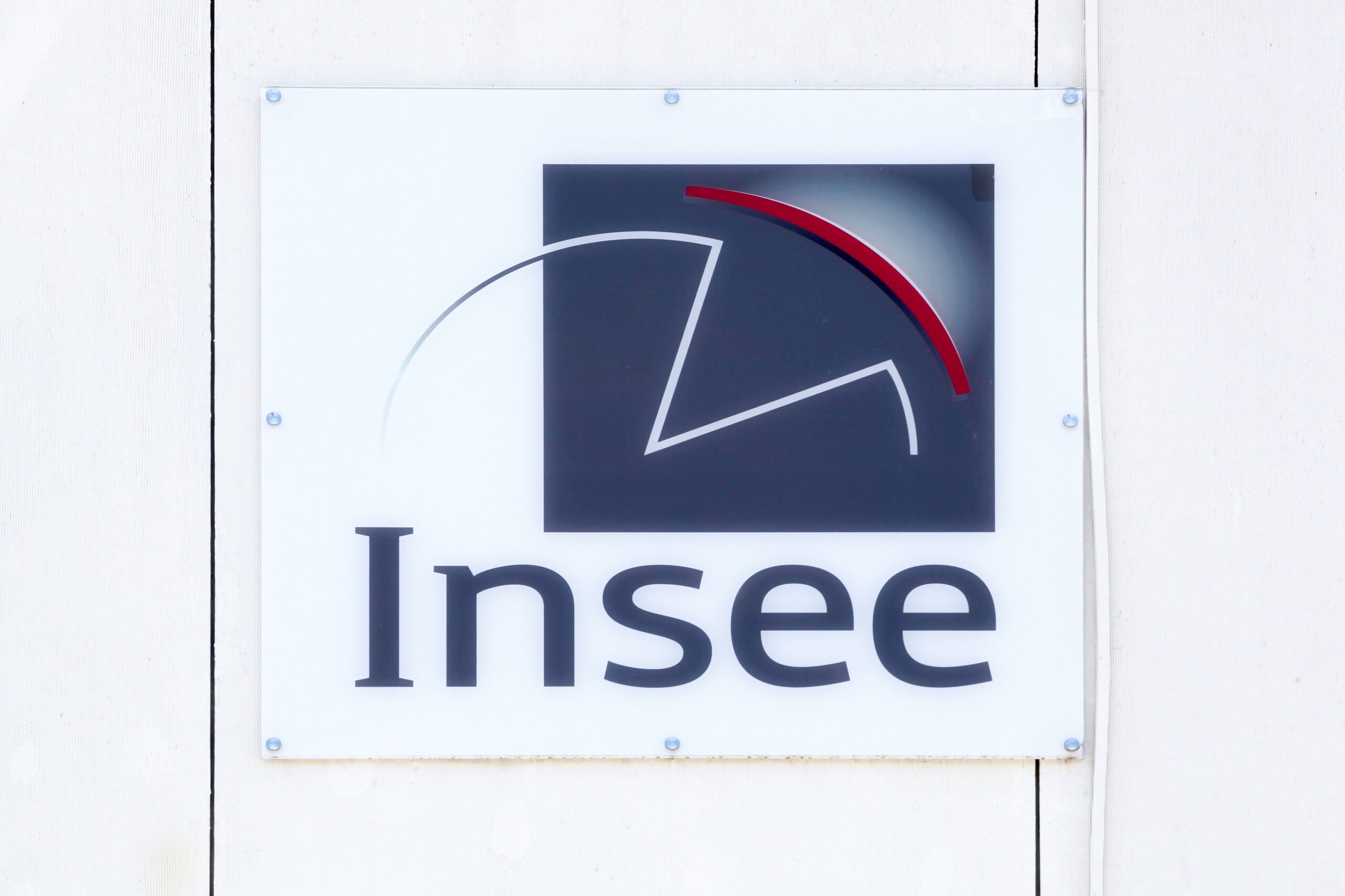 Insee : Le coût du travail en France figure parmi les plus élevés de l ...