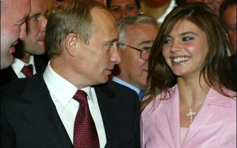 Zoom sur la vie de la maîtresse de Vladimir Poutine, Alina Kabaeva ... Zoom sur la vie de la maîtresse de Vladimir Poutine, Alina Kabaeva ...