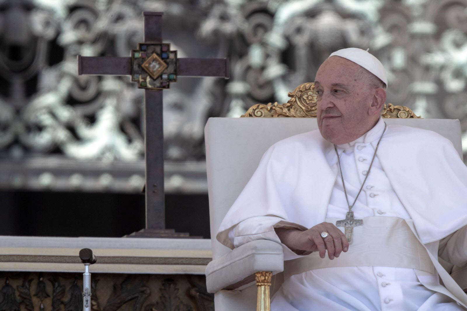 Qui succédera au pape François ? L’IA a son petit favori… - Journal-Info